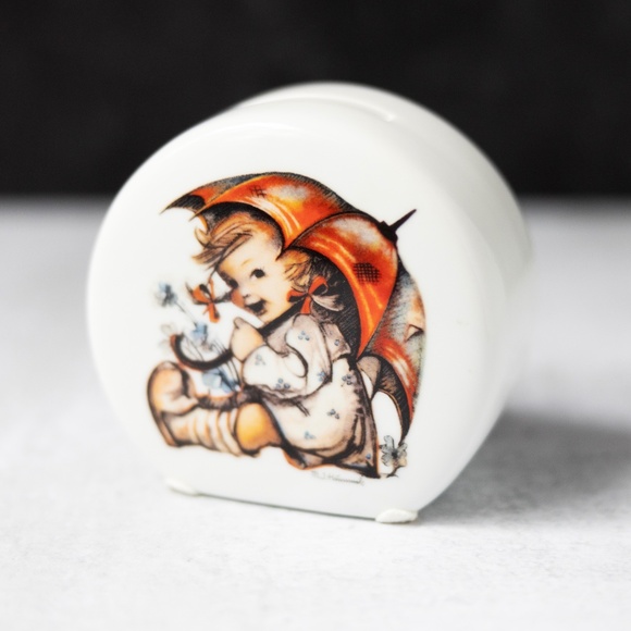 Hummel | Accents | Vintage Reutter Porzellan Germany Mj Hummel Umbrella ...